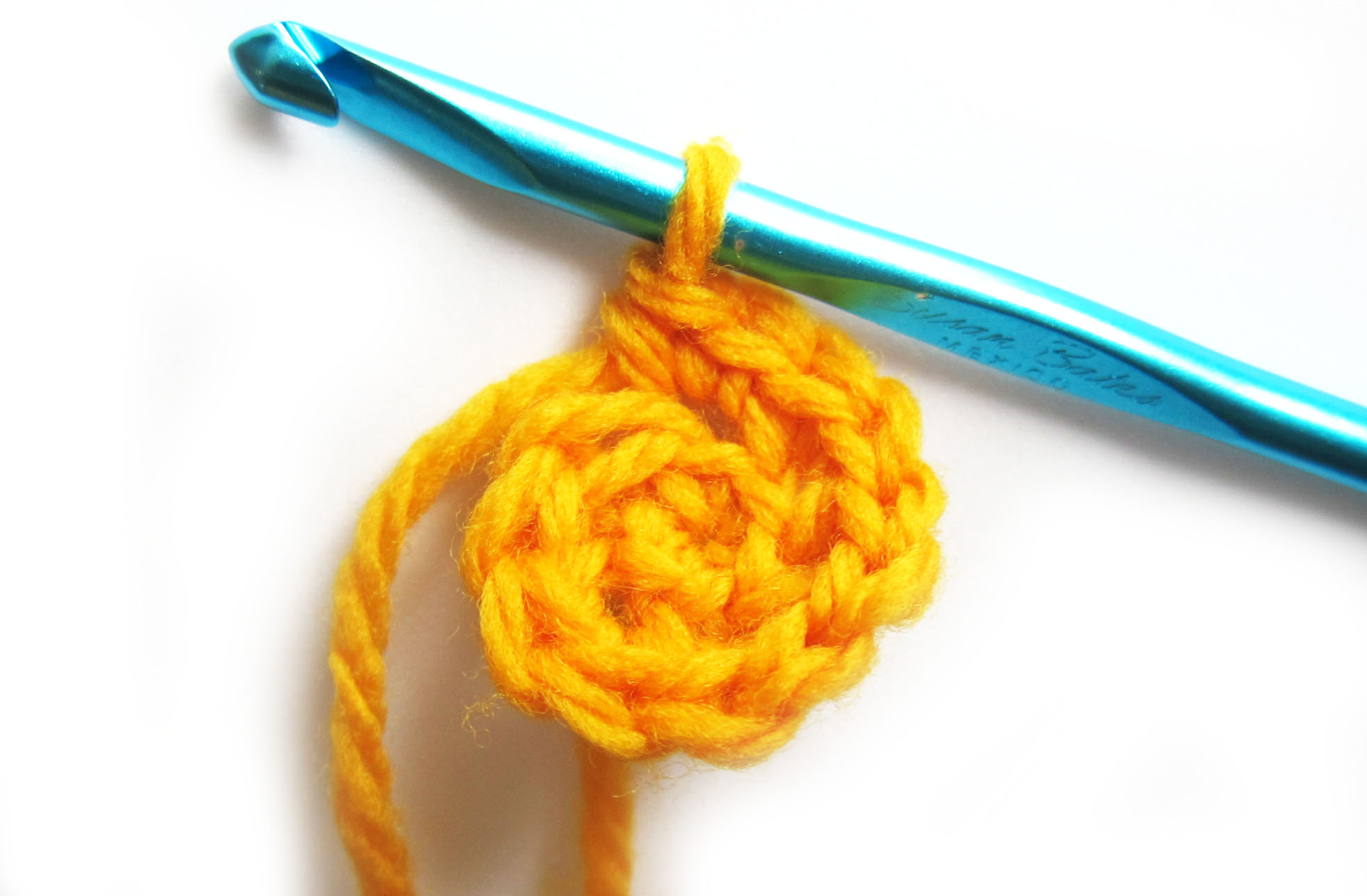 Learn to Crochet: Lesson 2 | FreshStitches